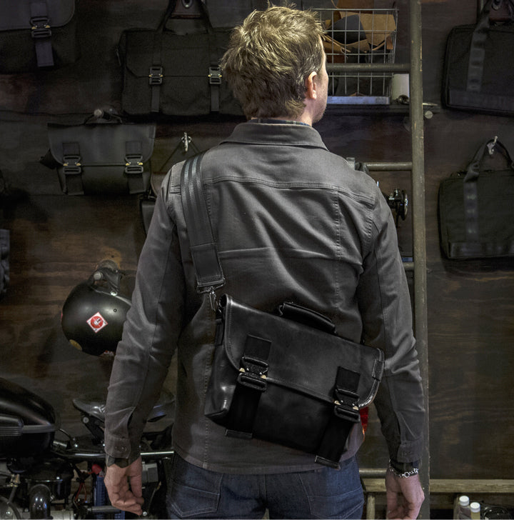 Recon Mini Messenger Bag | Horween Essex Rookery Leather – DEFY
