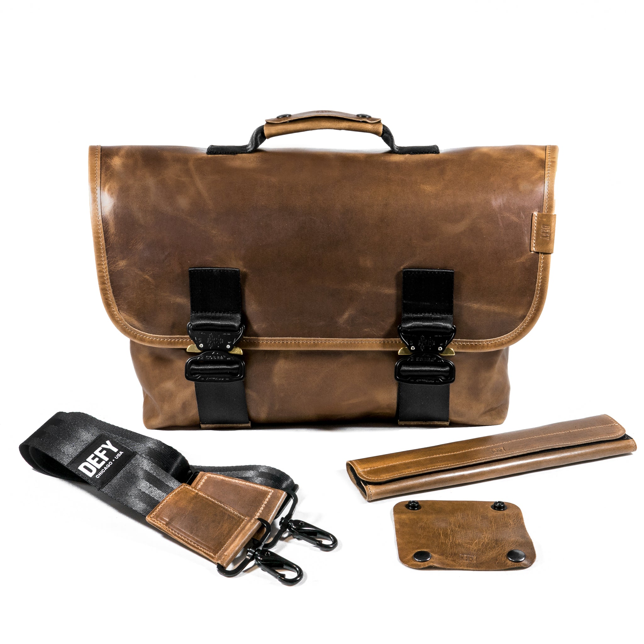 Recon Messenger Bag | Horween Whiskey Cavalier Leather – DEFY