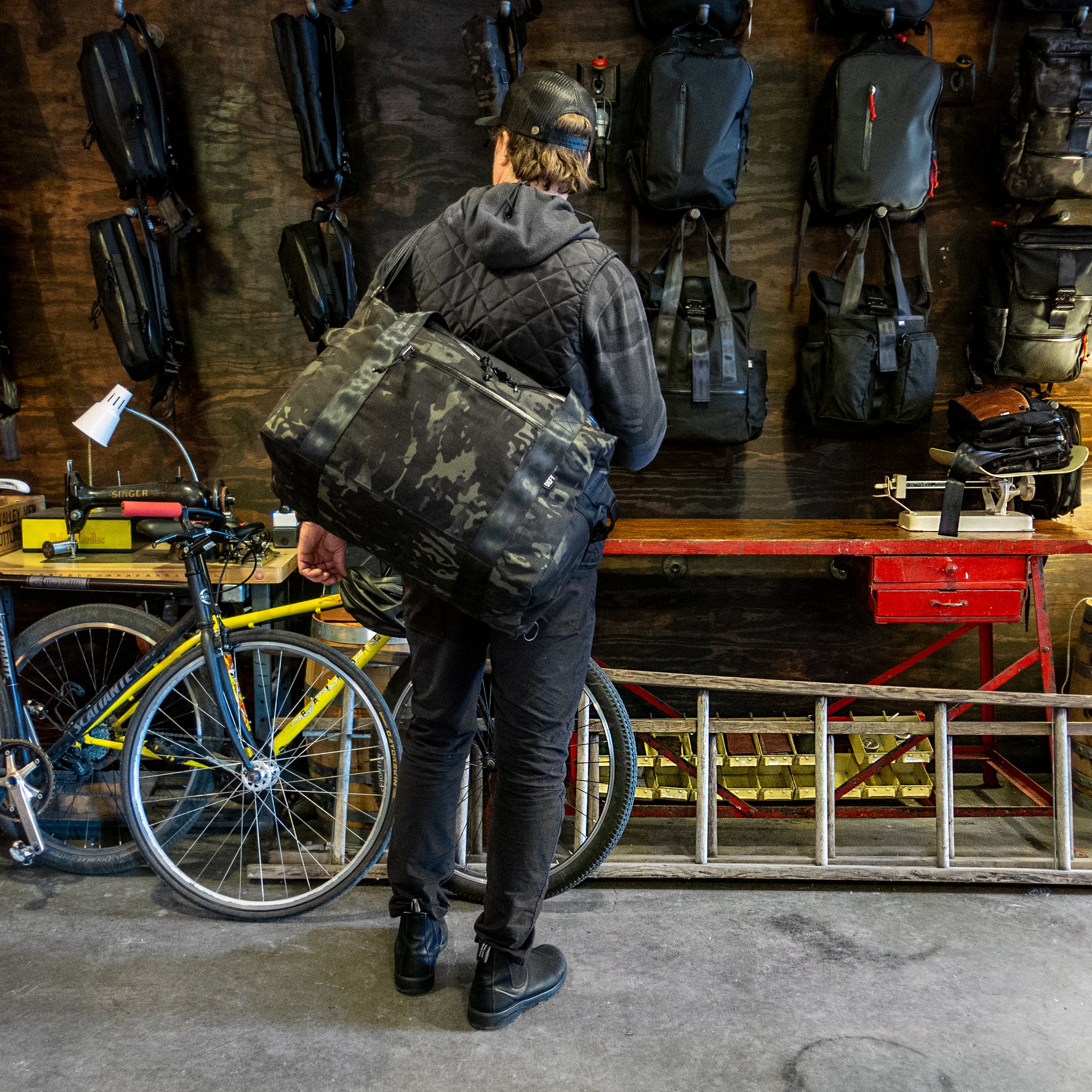 The Rover Backpack Duffel | Rogue Camo MultiCam Black™ CORDURA® – DEFY